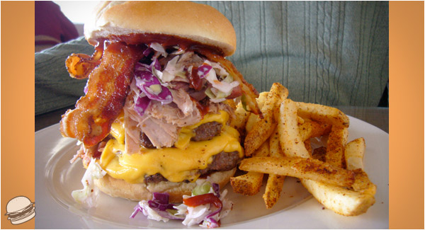 BBQ Pulled Pork Bacon Cheeseburger : Damn That Looks Good BBQ Pulled Pork Bacon Cheeseburger : Damn That Looks Good